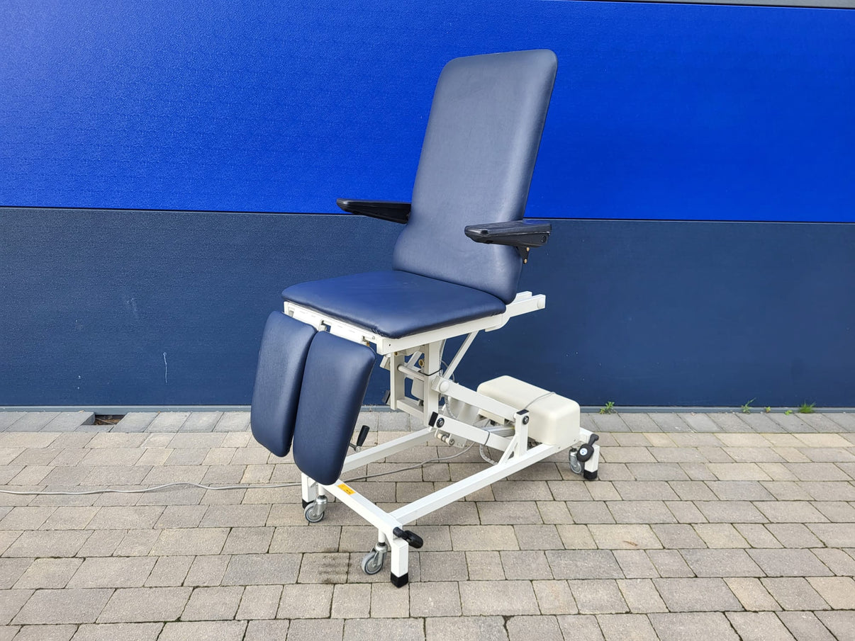 Reconditioned Three Section Electric Podiatry Couch – Seal Medical